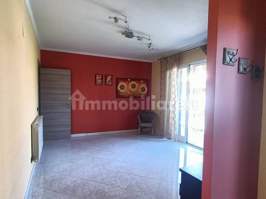 Vendita Appartamento San Pietro Clarenza. Trilocale, Buono stato, primo ...