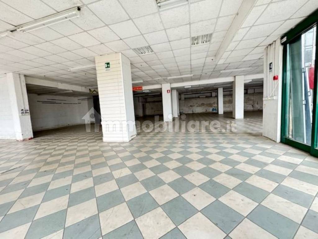 Locale commerciale via Angelo Zottoli, 26, Roma, Rif. 110850279 ...