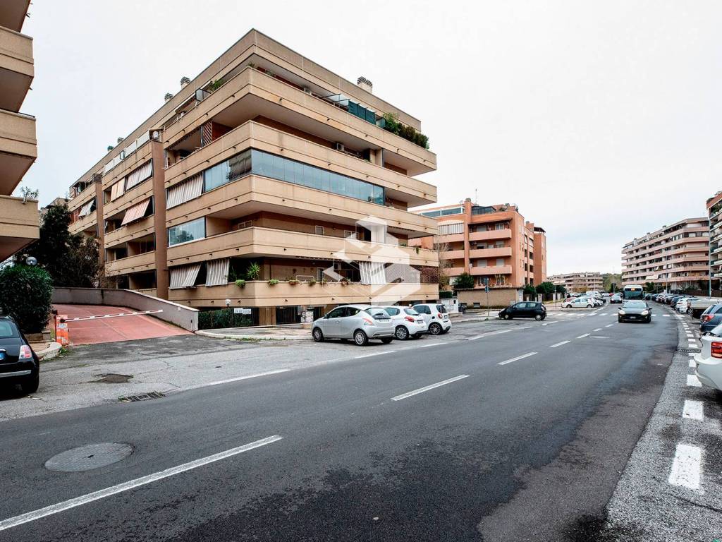 Garage - Box via Luigi Gastinelli, Roma, Rif. 110850965 - Immobiliare.it