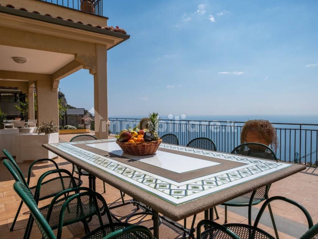 Rent Single family villa in via Leonardo da Vinci 48 Taormina ...