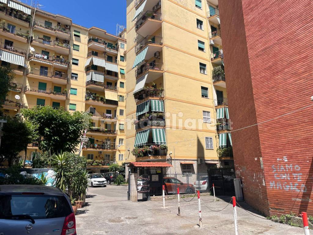 Sale Apartment in via Giuseppe Capaldo 30. Naples. Good condition ...