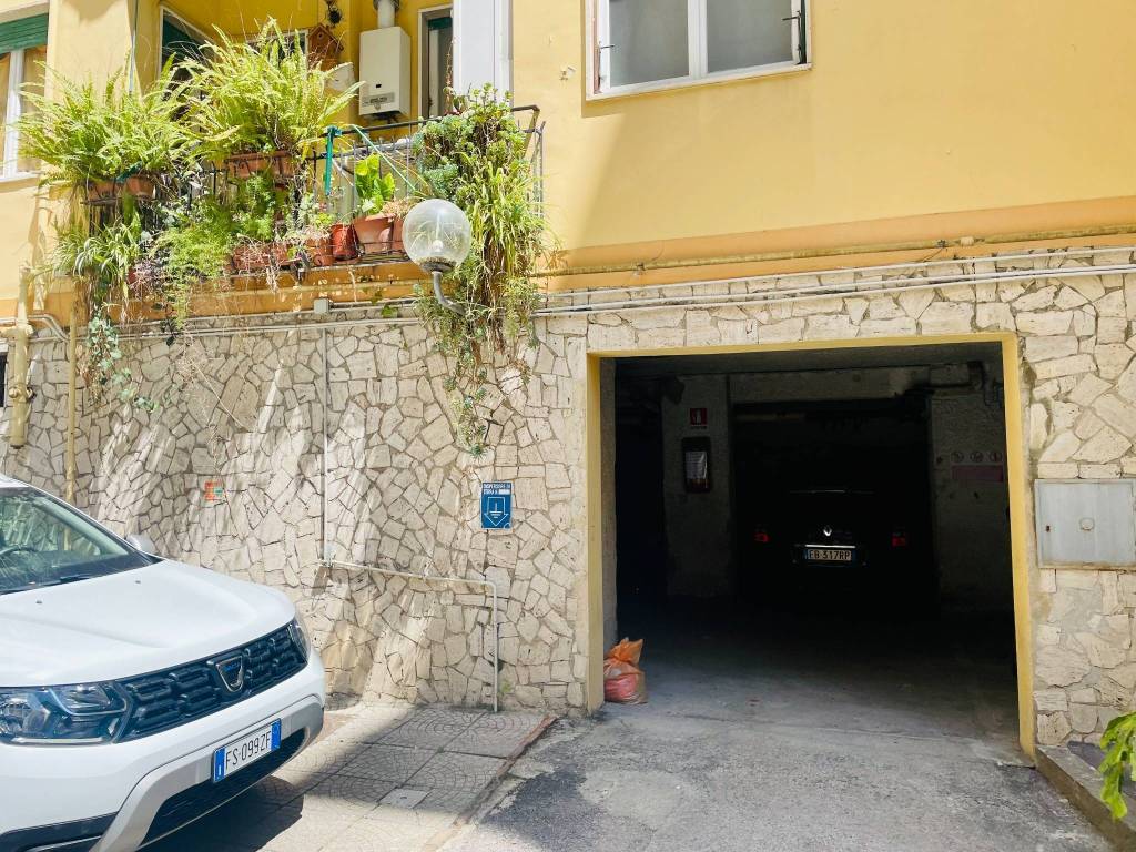 Sale Apartment in via Giuseppe Capaldo 30. Naples. Good condition ...