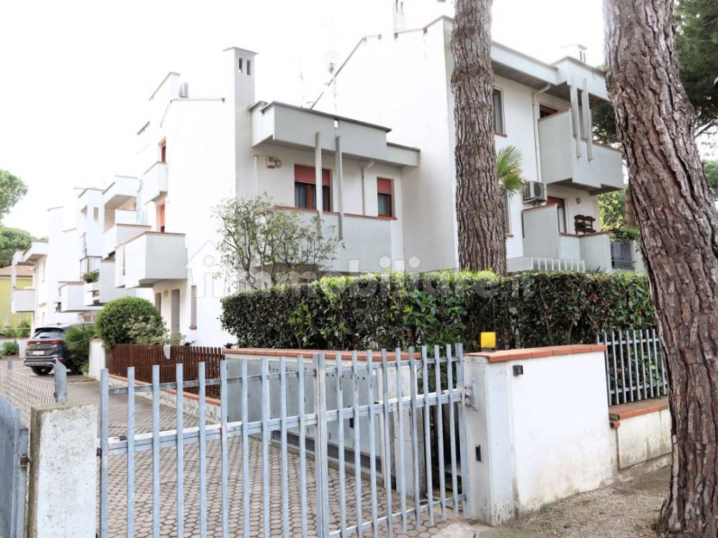Vendita Villa a schiera in via Plauto Cervia. Buono stato, posto auto ...