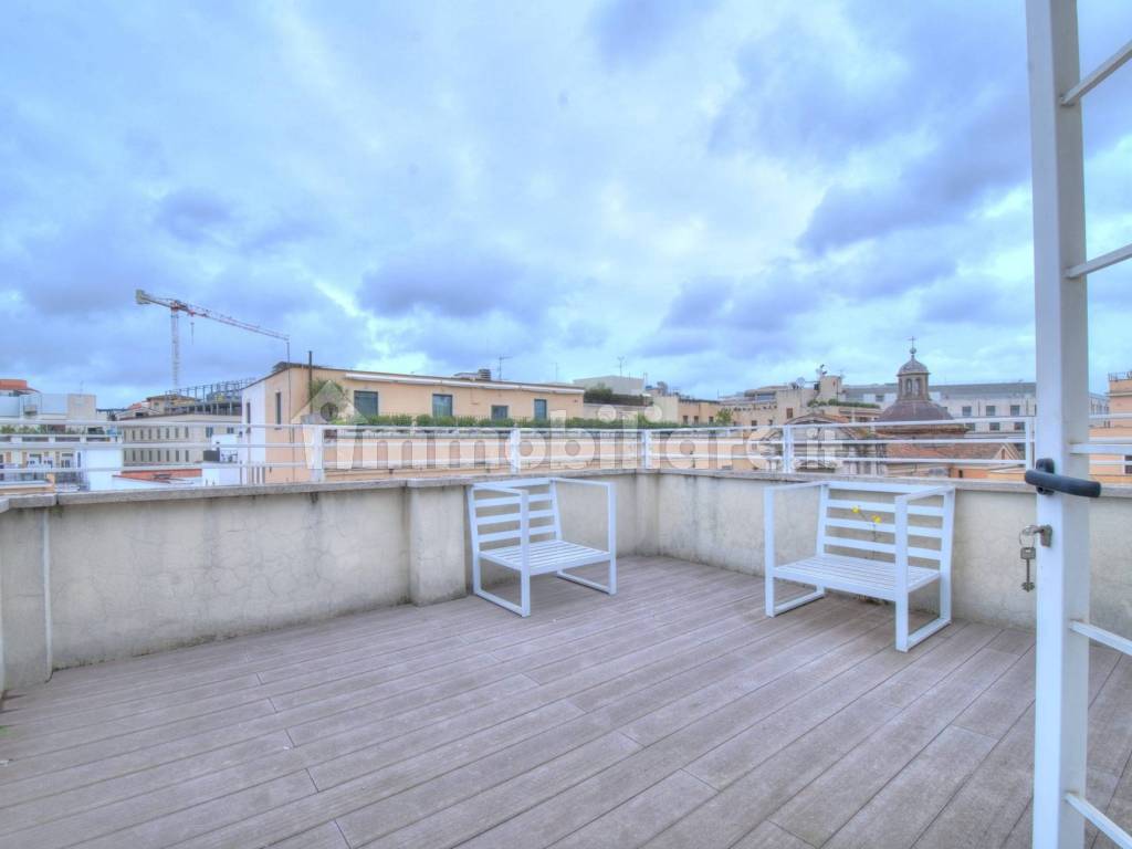 Ufficio - Studio via Barberini, Roma, Rif. 110931495 - Immobiliare.it