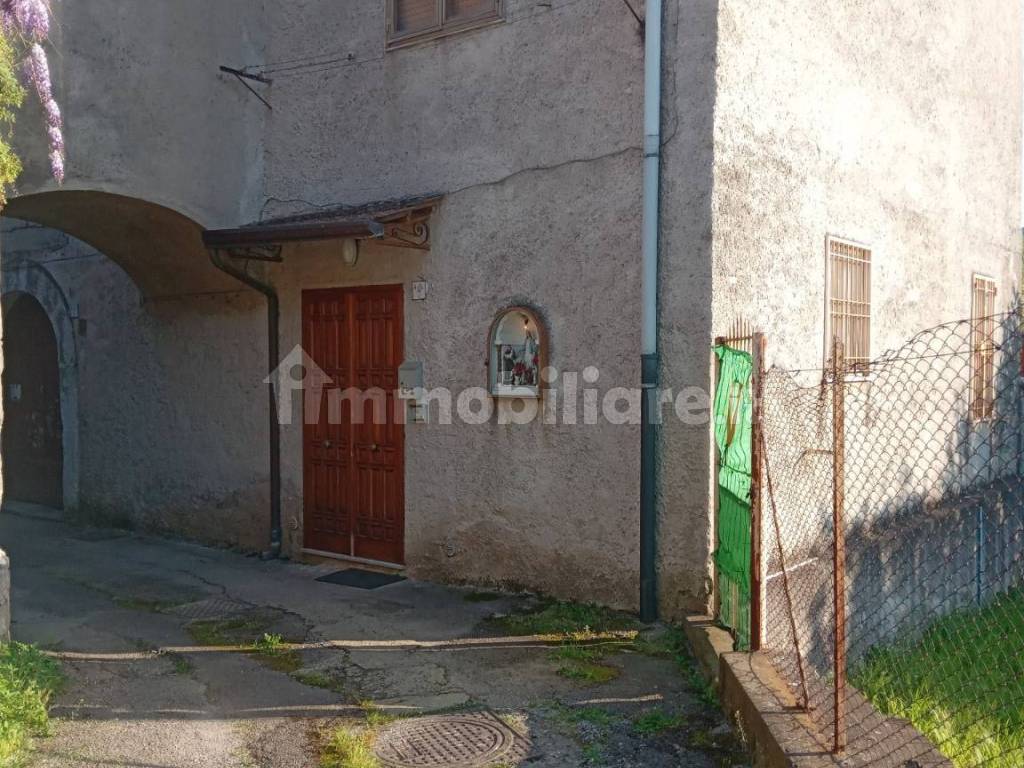 Sale Two-family villa in via Rocchi 5 Fisciano. Good condition ...