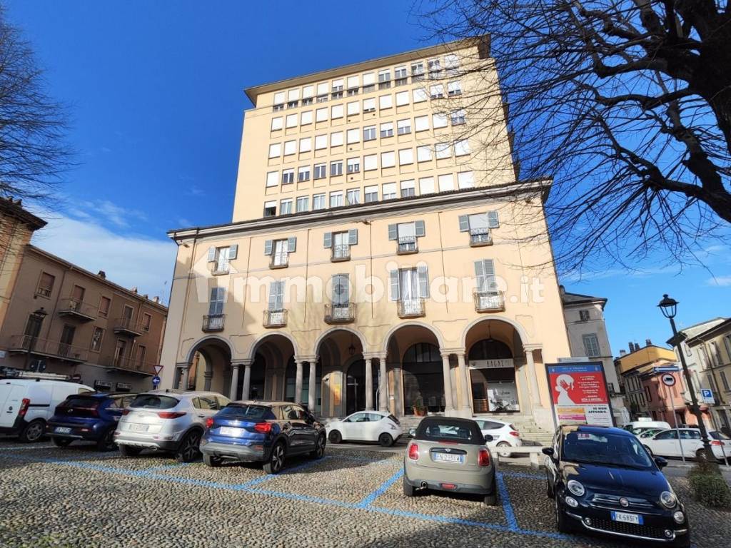 Ufficio - Studio piazza Vittorio Veneto, Stradella, Rif. 110964117 ...