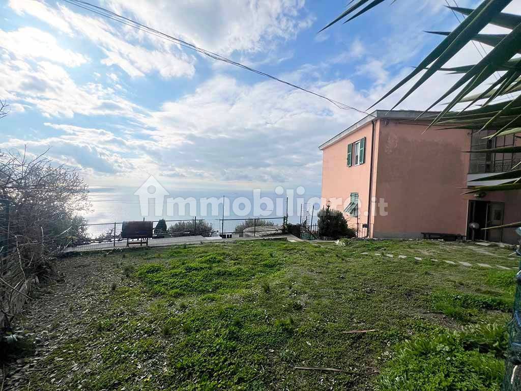 Vendita Appartamento in via Superiore dei Penchi 9. Genova. Buono stato ...