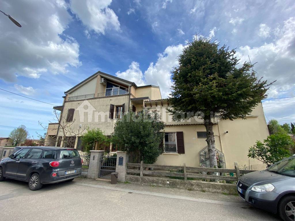 Sale Multi-family villa Ravenna. Good condition, independent heating ...