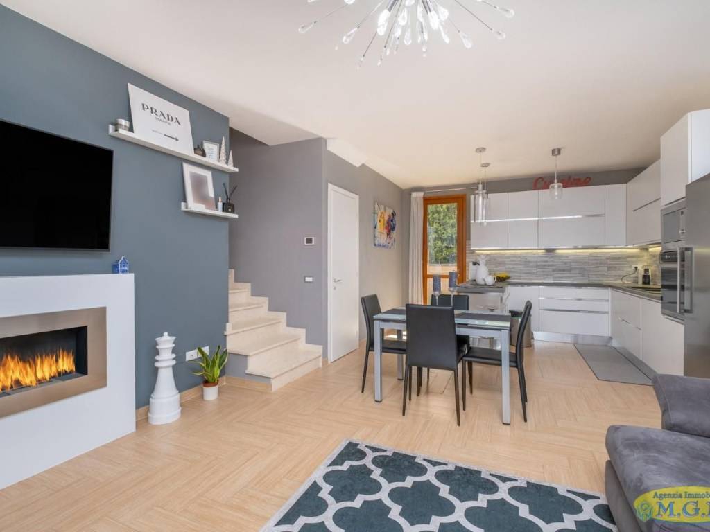 Vendita Villa a schiera in via del Monte Ovest, 86 Bientina. Ottimo ...