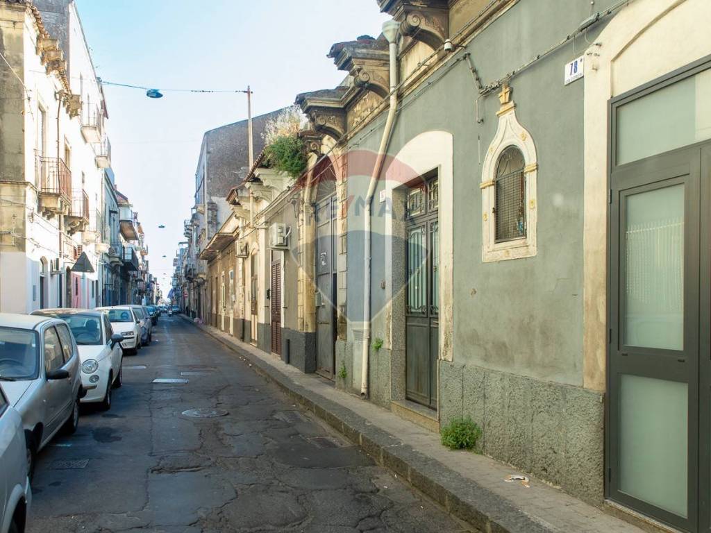 Vendita Appartamento Catania. Trilocale in via Cordai 82. Ottimo stato ...