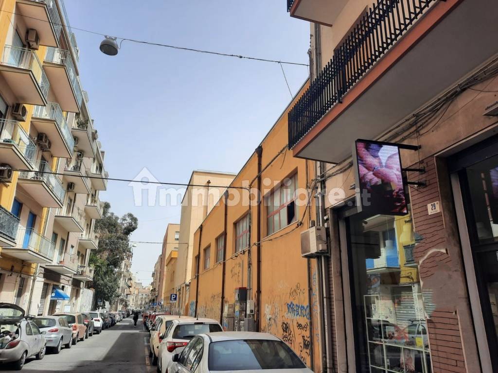 Locale commerciale via Verona 27/29, Catania, Rif. 111185221 ...