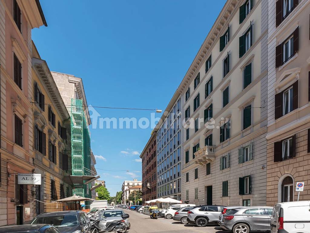 Vendita Appartamento Roma. Trilocale in via Palestro 34. Buono stato ...