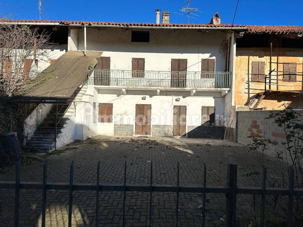 Vendita Rustico in via San Carlo 91 Strambino. Da ristrutturare, 120 m² ...