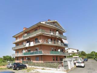 Case in vendita in zona Case Rosse, Roma - Immobiliare.it