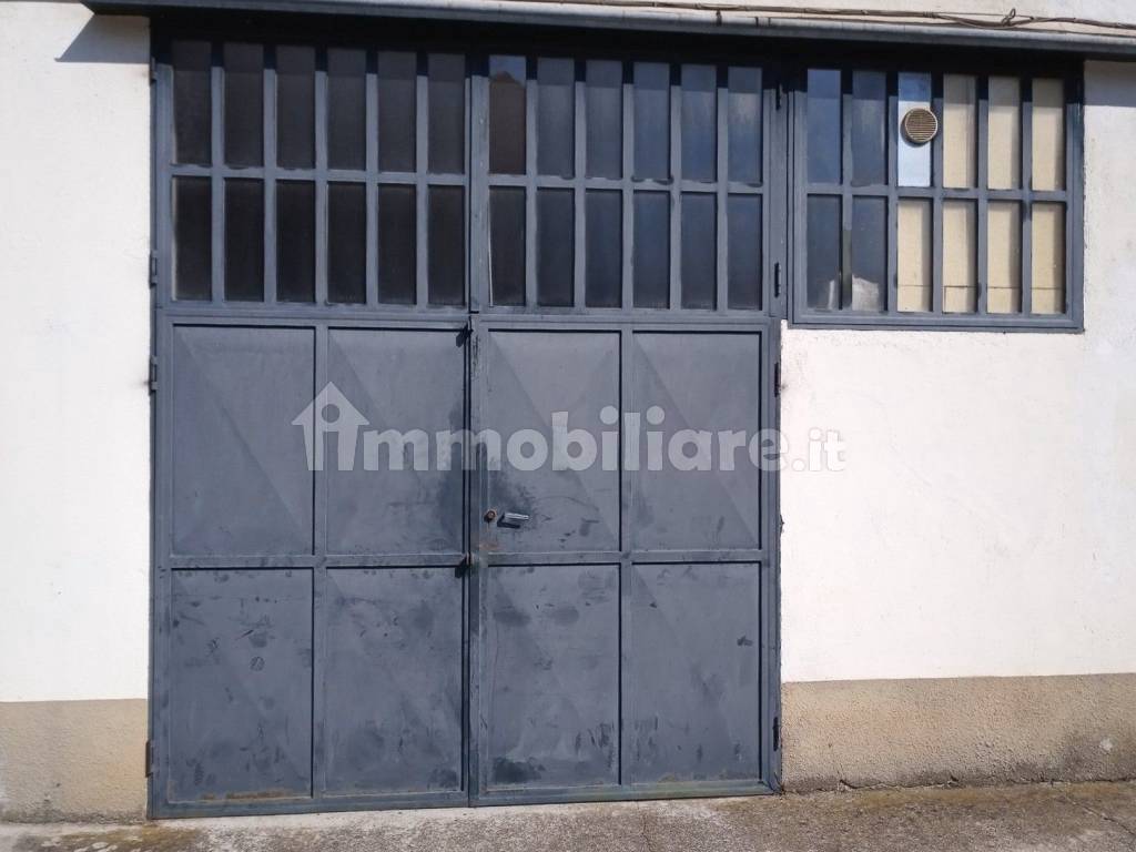 Magazzino - Deposito via Luigi Mercantini 28, Bra, Rif. 111348287 ...