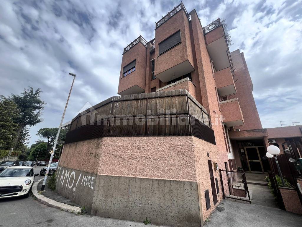 Ufficio - Studio via Primo Carnera, Roma, Rif. 111349713 - Immobiliare.it