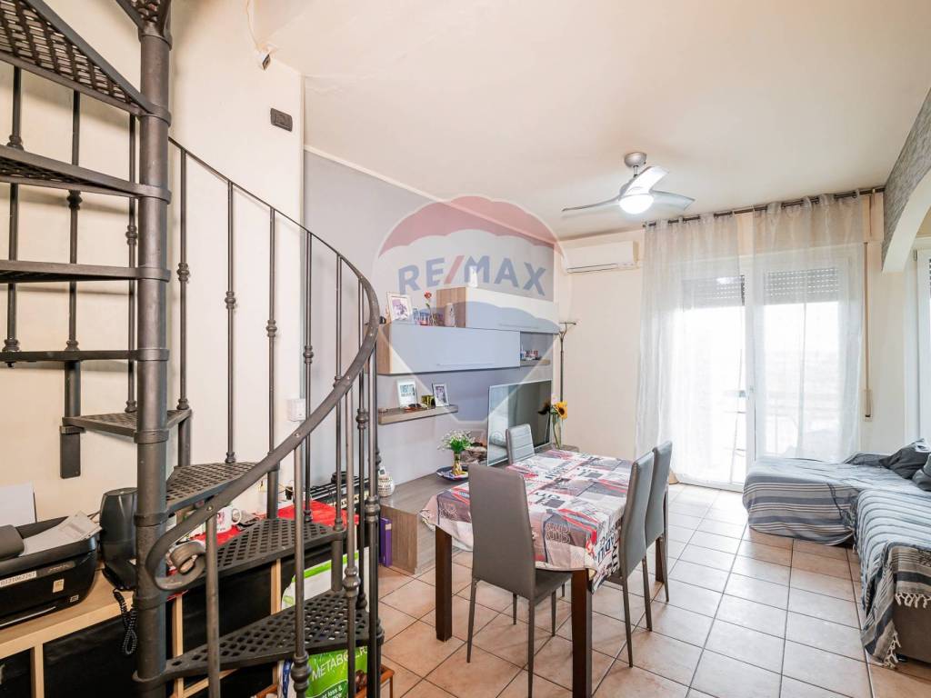 Vendita Appartamento San Giuliano Milanese. Trilocale in via Fratelli ...