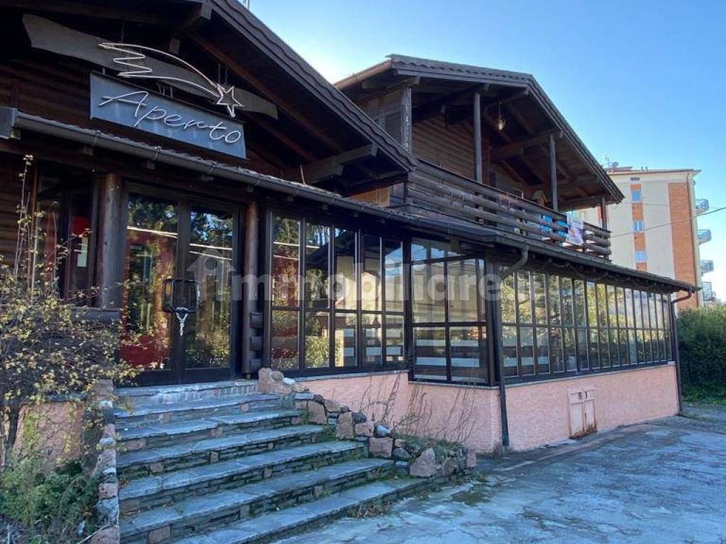 Vendita Terratetto unifamiliare in via Roma 44 Porto Ceresio. Da ...