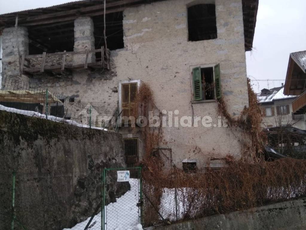 Sale Multi-family detached house in Località Villa Rendena Porte di ...