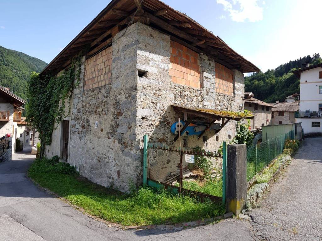 Vendita Terratetto plurifamiliare in Località Villa Rendena Porte di ...