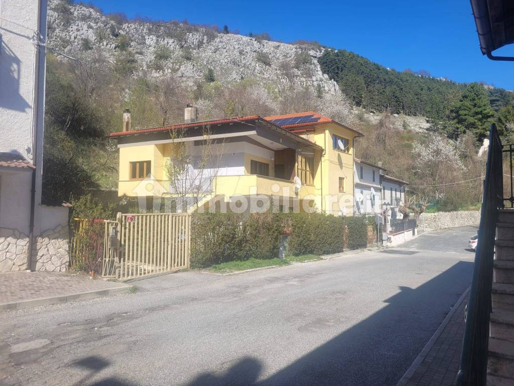 Sale Two-family villa in via Vittorio Veneto 31 Cappadocia. Excellent ...