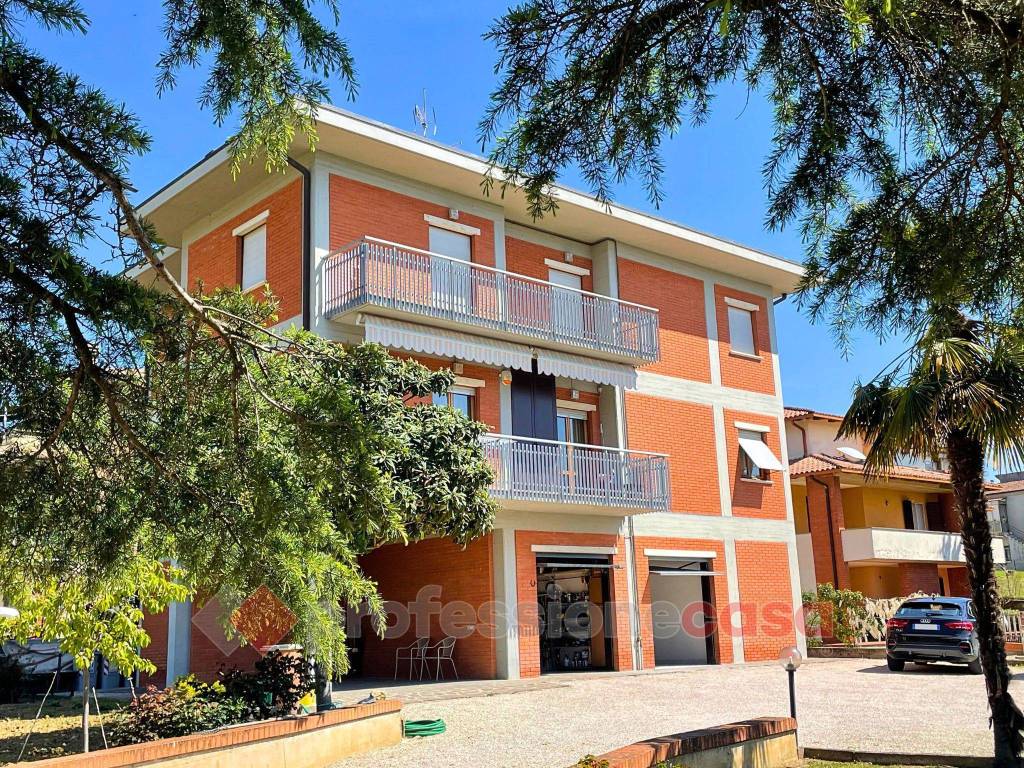 Vendita Appartamento in via del Patollo. Magione. Buono stato, secondo ...