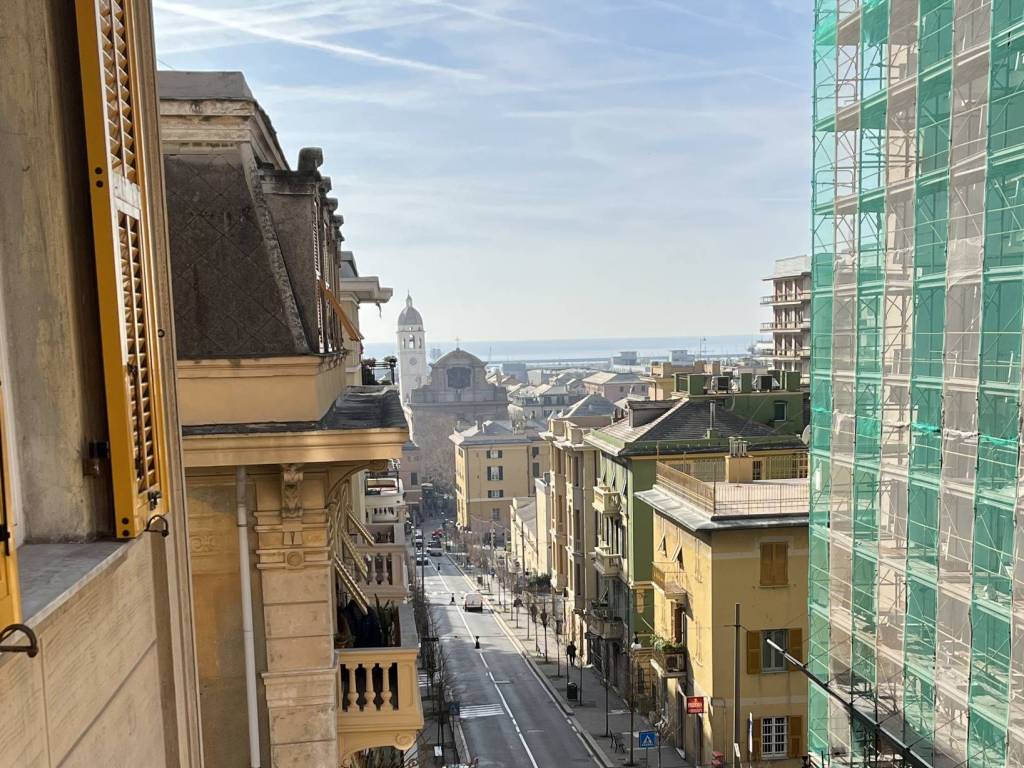 Vendita Appartamento in viale Carlo Canepa 15. Genova. Ottimo stato ...