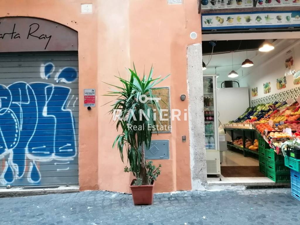Locale commerciale via della Reginella, Roma, Rif. 111508023 ...