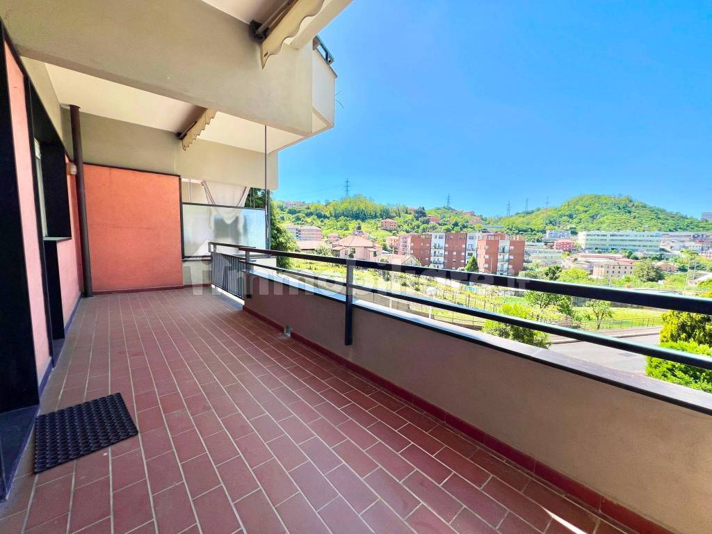 Vendita Appartamento Genova. Bilocale in via Mario Sordi. Buono stato ...