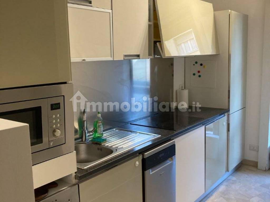 Stanza singola in affitto, affittasi camera singola via Pier Lombardo ...