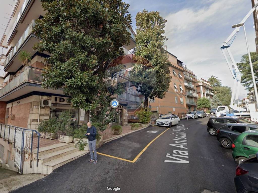 Locale commerciale via Antonio Fogazzaro 77/79, Roma, Rif. 111537929 ...