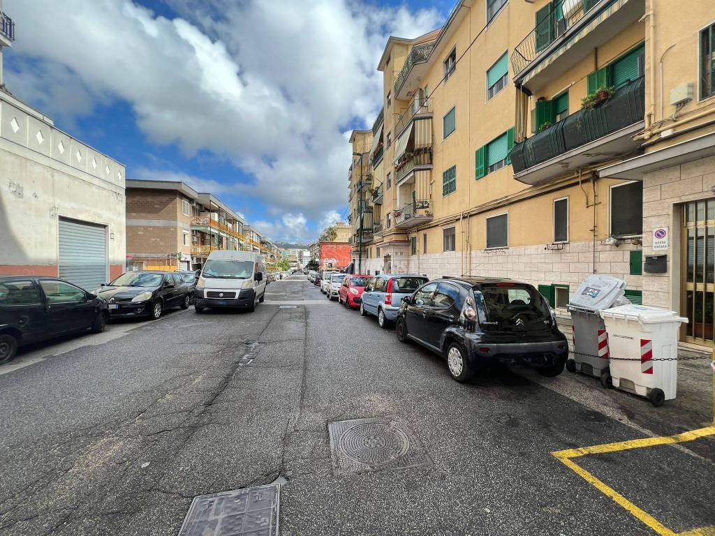 Magazzino - Deposito via ALESSANDRO D'ALESSANDRO, Napoli, Rif ...