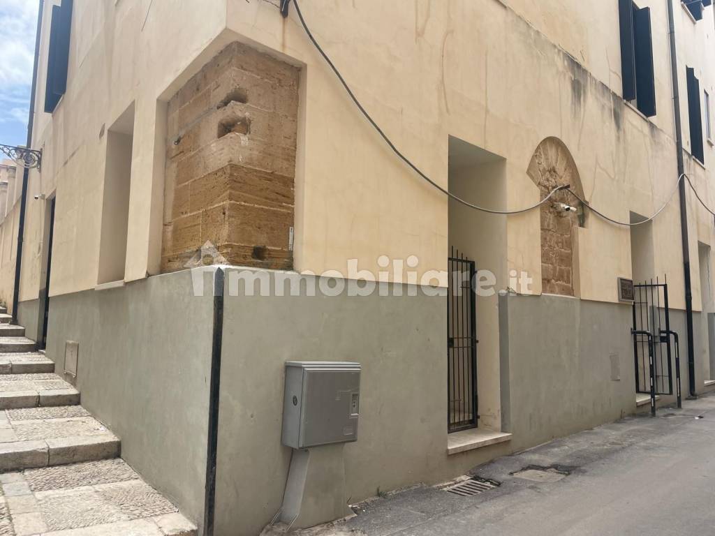 Ufficio - Studio via Poeta Calvino 28, Trapani, Rif. 111652007 - Immobiliare.it