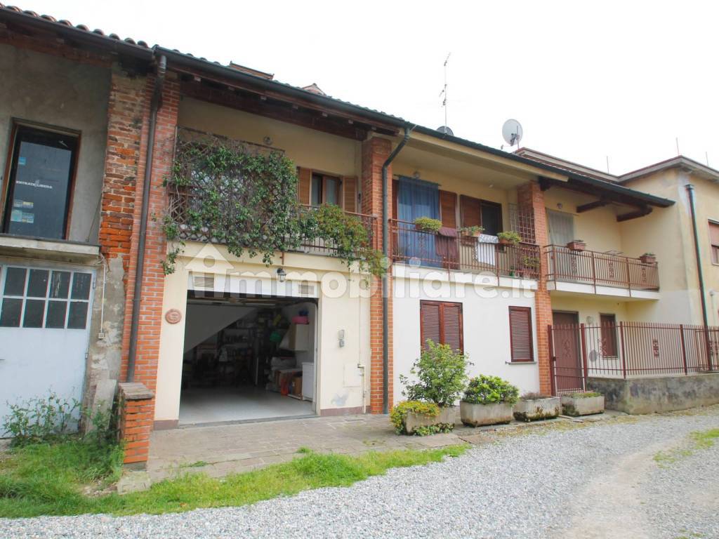 Vendita Terratetto unifamiliare in via Madonna 19 Cambiago. Ottimo ...