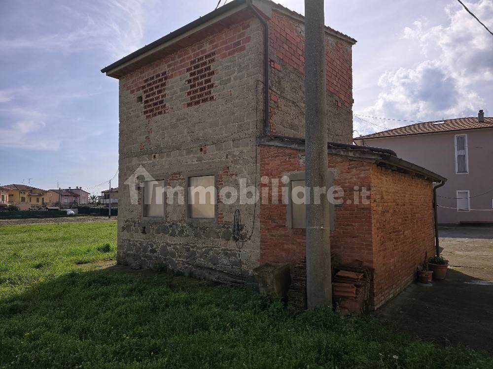 Vendita Casa colonica Pistoia. Da ristrutturare, 1056 m², rif. 111655913