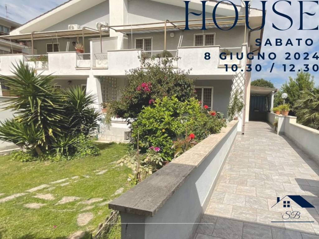 Sale Two-family villa in via Afro Tondelli 13 Ciampino. Excellent ...