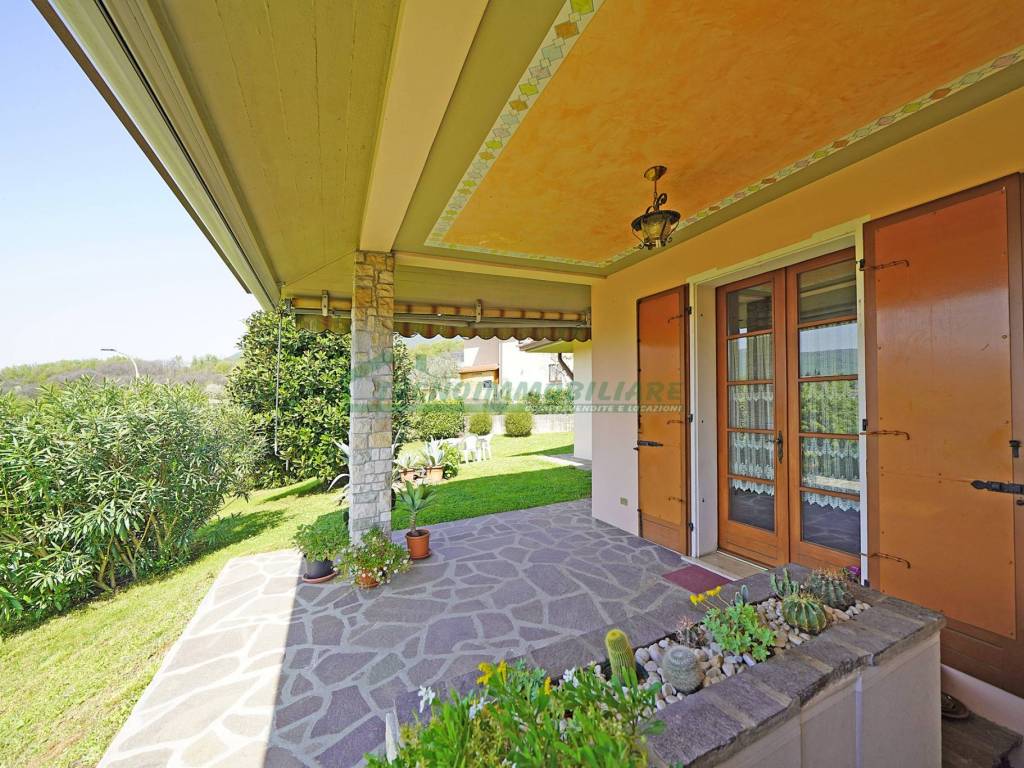 Sale Single family villa in via San Biagio Gavardo. Good condition ...