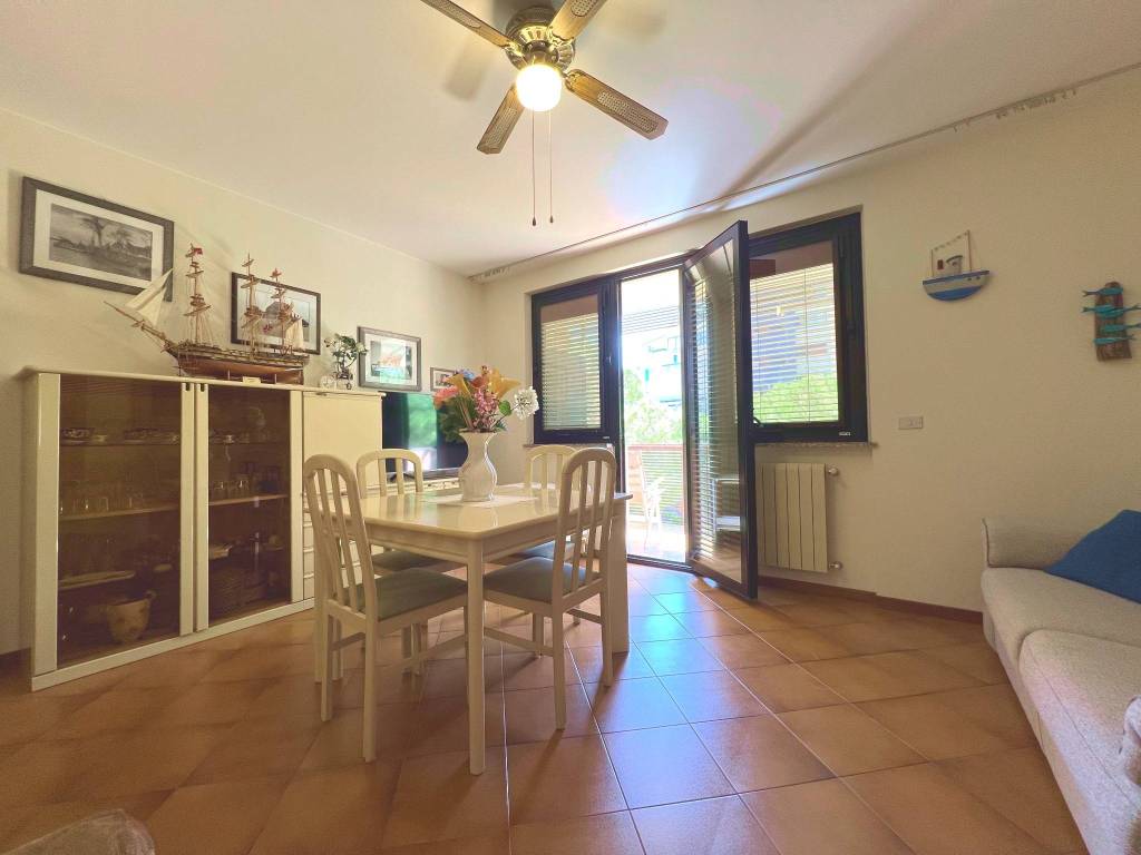 Sale Apartment Grado. 3-room flat in viale Europa Unita 52. Good ...