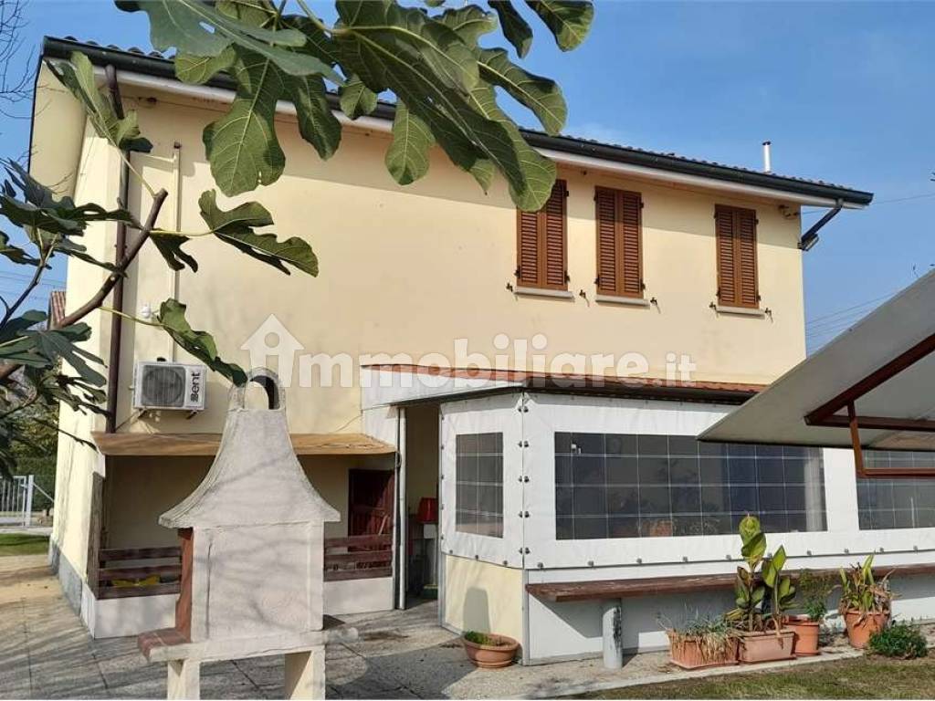 Sale Single family villa in via Fossa Monda Nord Modena. Excellent ...