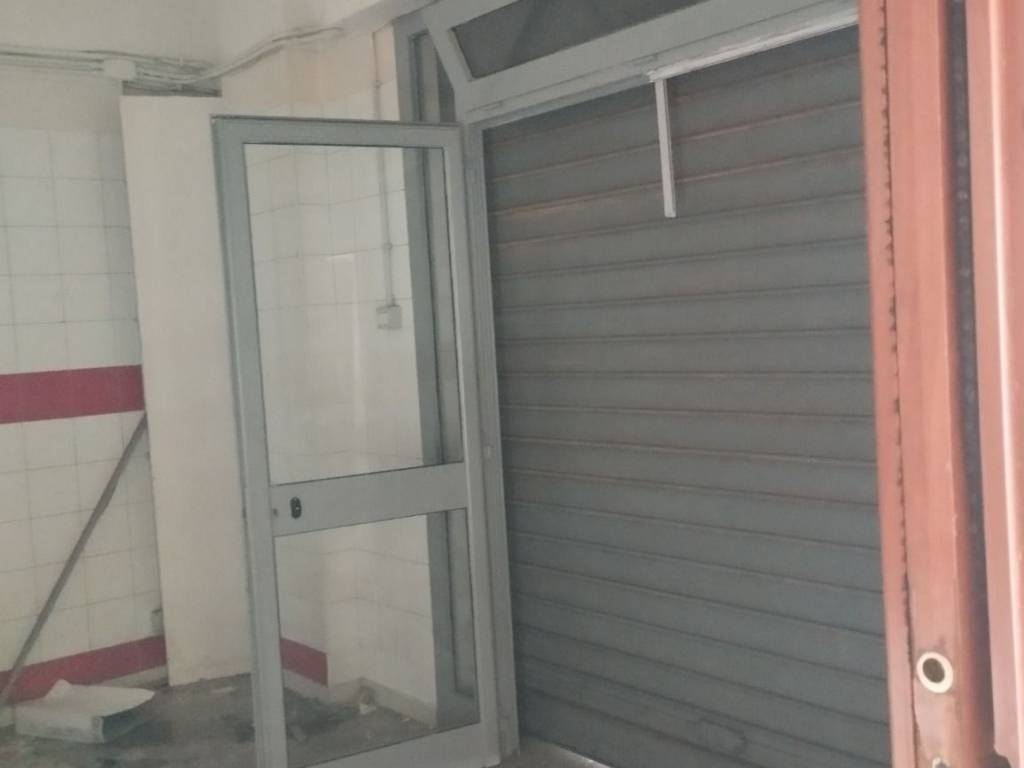 Locale commerciale via Rocca Priora 75, Roma, Rif. 111838525 ...