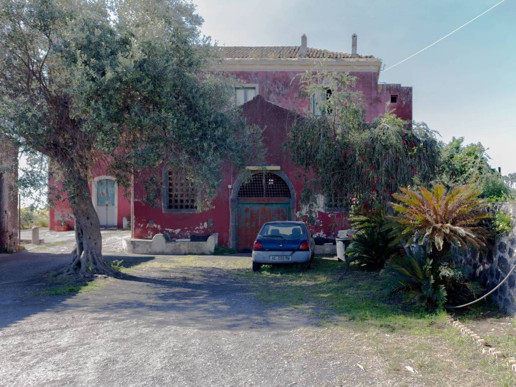 Sale Country house in via Strada XXIII 20 Riposto. 492 m², ref. 111856829