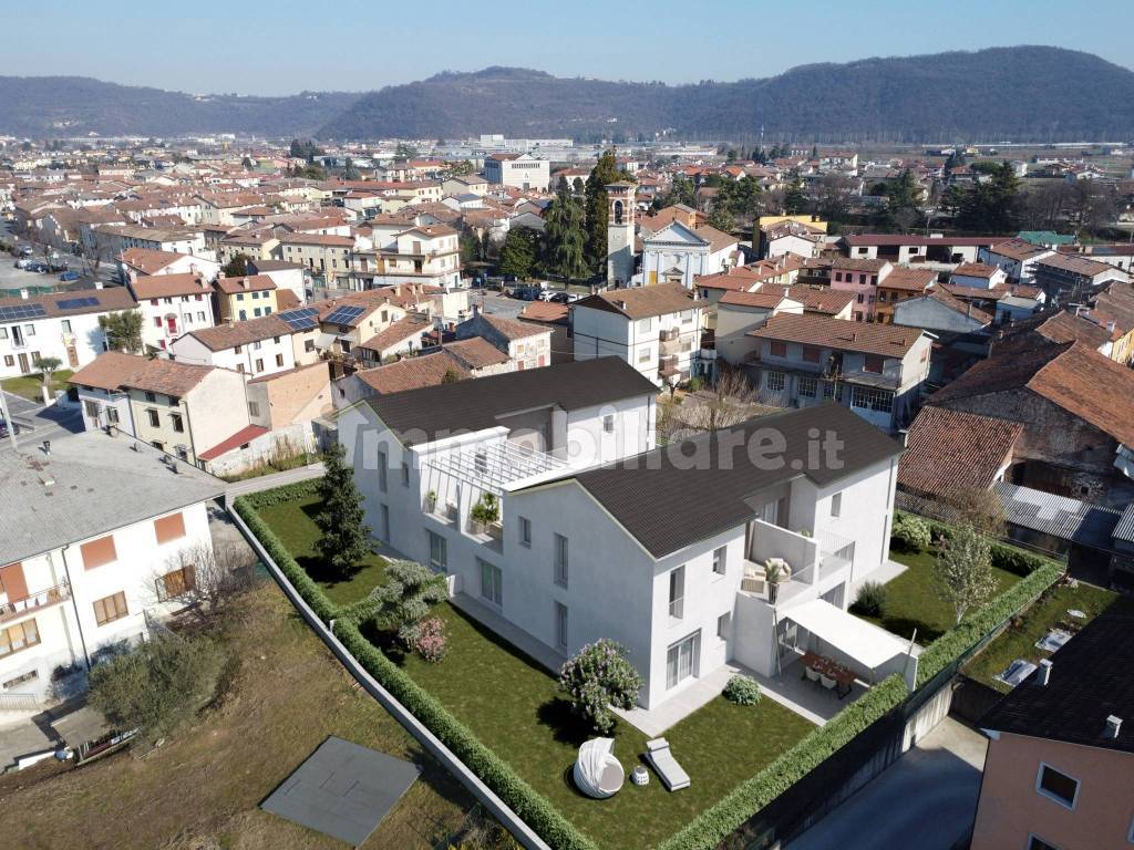 Sale Two-family villa in via Roma Arzignano. New, independent heating ...