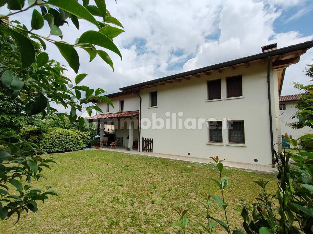 Vendita Villa unifamiliare in via Sile 8 Zoppola. Ottimo stato, posto ...
