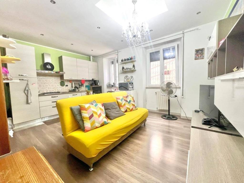 Vendita Appartamento Roma. Bilocale in via del Forte Boccea 110. Buono ...