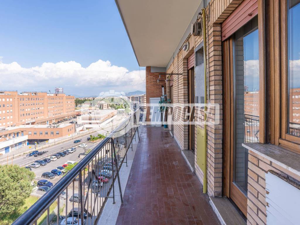 Vendita Appartamento Roma. Trilocale in via attio labeone 16. Buono ...