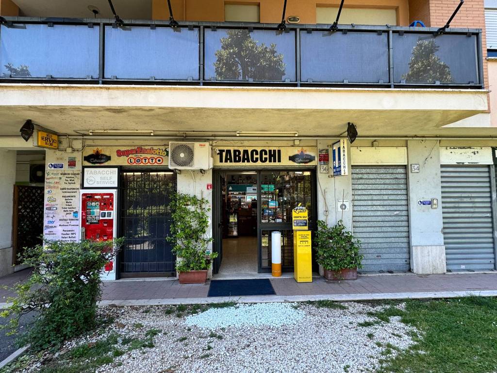 Tabaccheria, Roma, Rif. 111894869 - Immobiliare.it