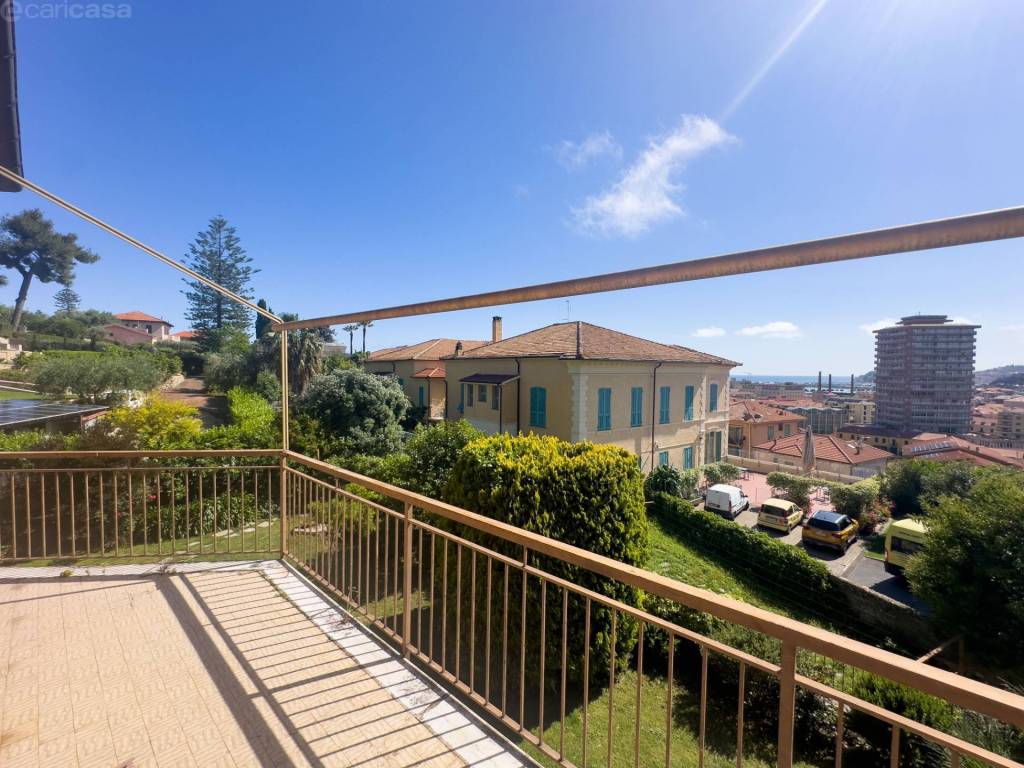 Vendita Appartamento in Strada vicinale cascine 4. Imperia. Da ...