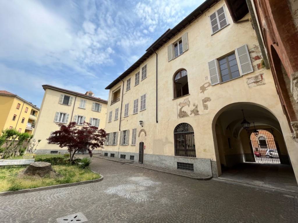 Stanza singola in affitto, affittasi camera singola via Palestro 10 ...