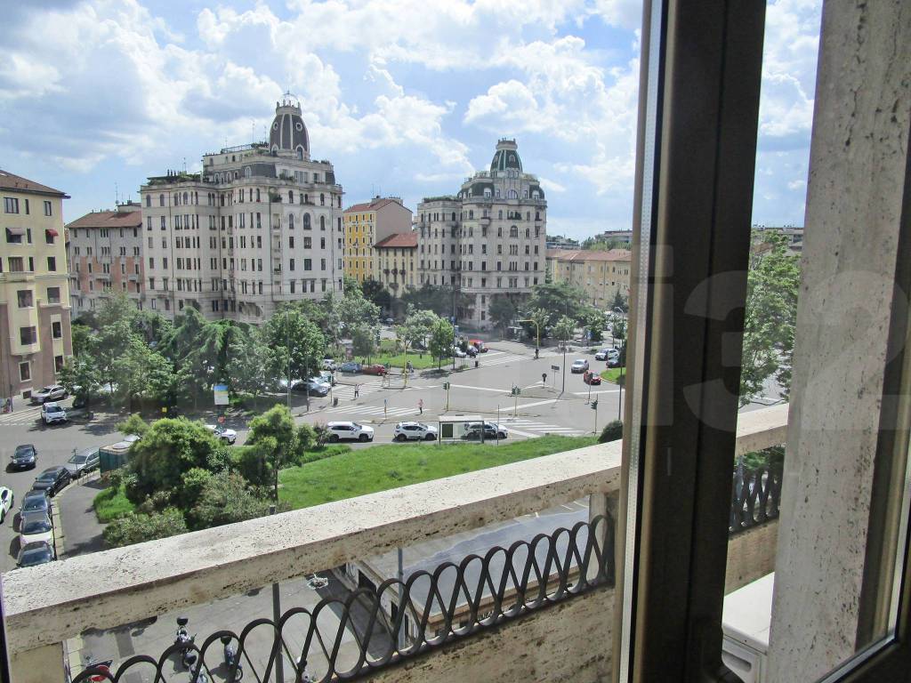 Affitto Appartamento Milano. Trilocale in piazza Piemonte. Ottimo stato ...