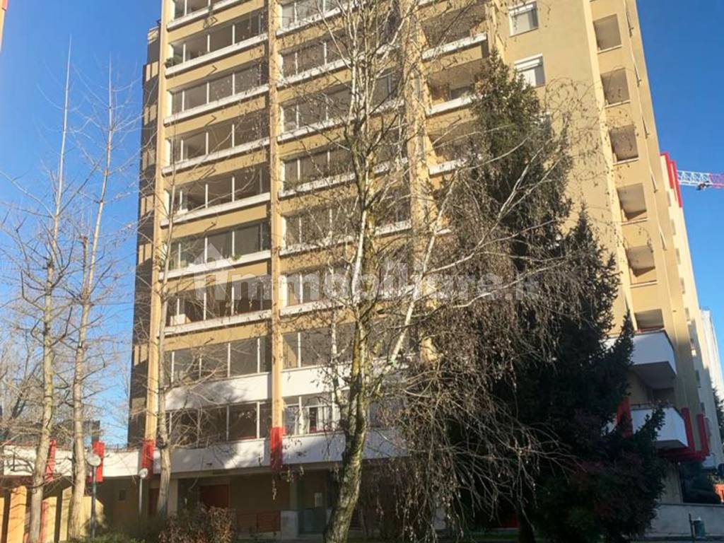 Sale Apartment in via delle Rose 6. Pieve Emanuele. Good condition, on ...